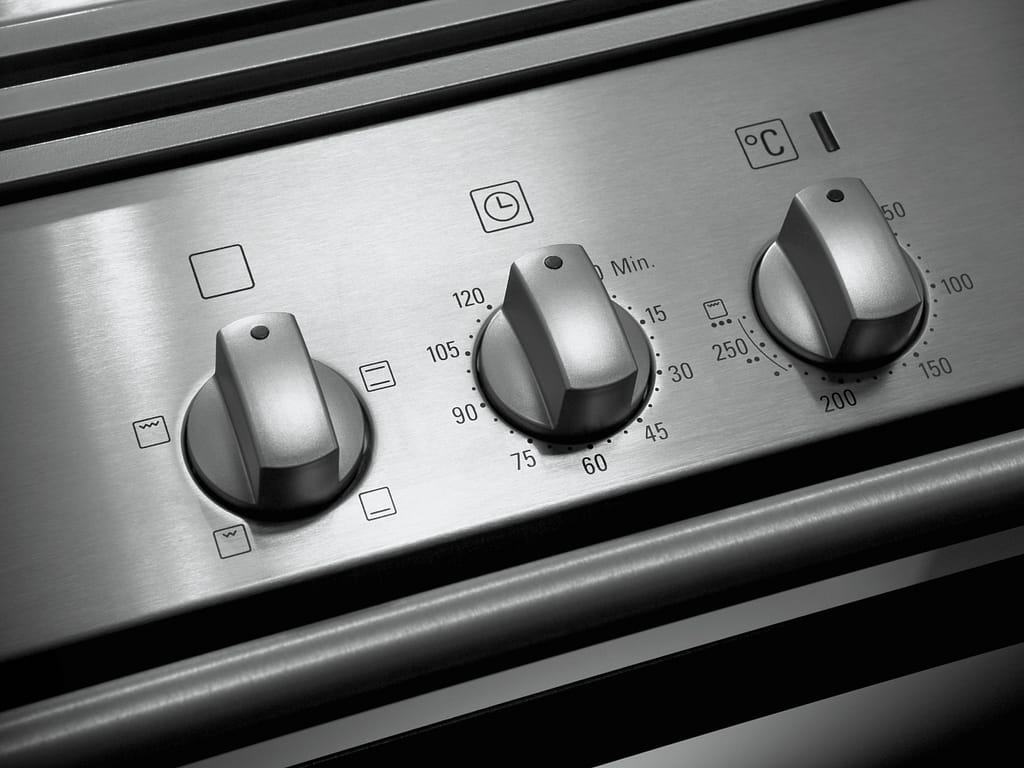 Fasteners for Stainless Steel Panels - PEM Europe